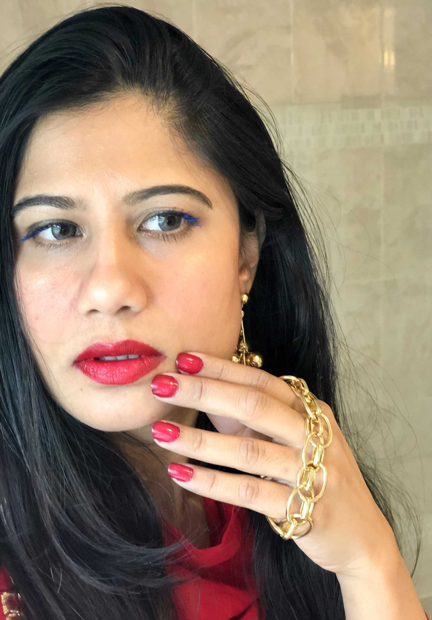 Chanel Rouge Allure Intense Lipstick - Review + Swatches